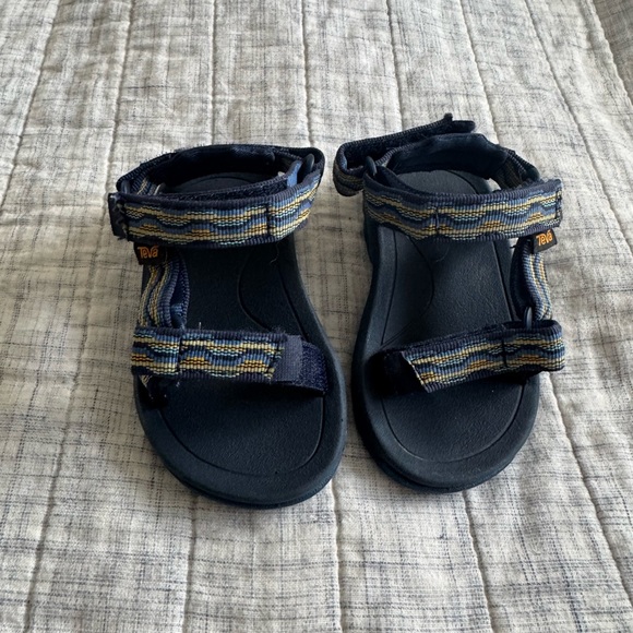 Teva | Shoes | Teva Blue And Yellow Sport Sandals With Adjustable ...